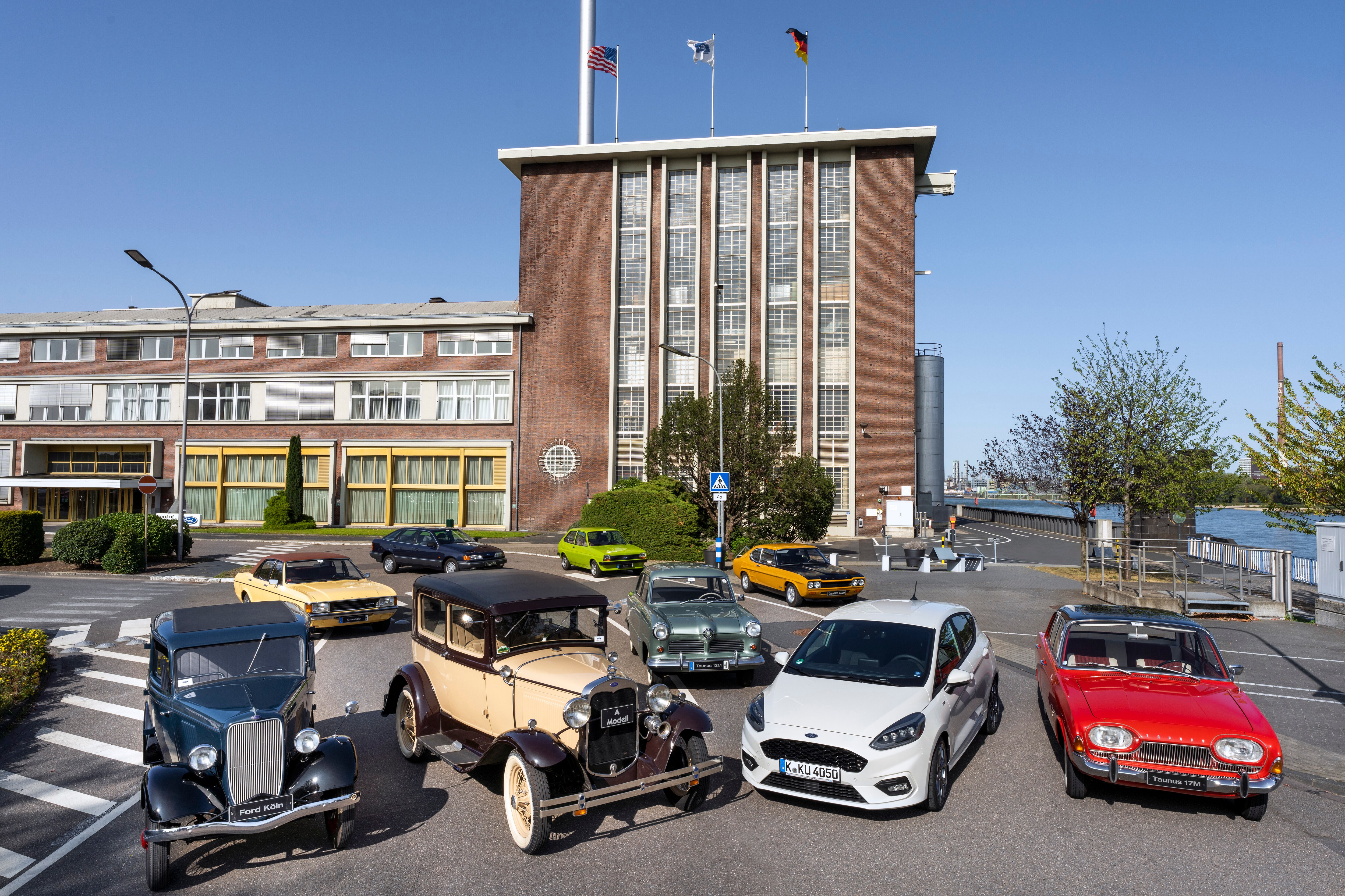 Ford-Jubiläum: 90 Jahre ‚Made in Cologne‘ | Deutschland | Deutsch ...
