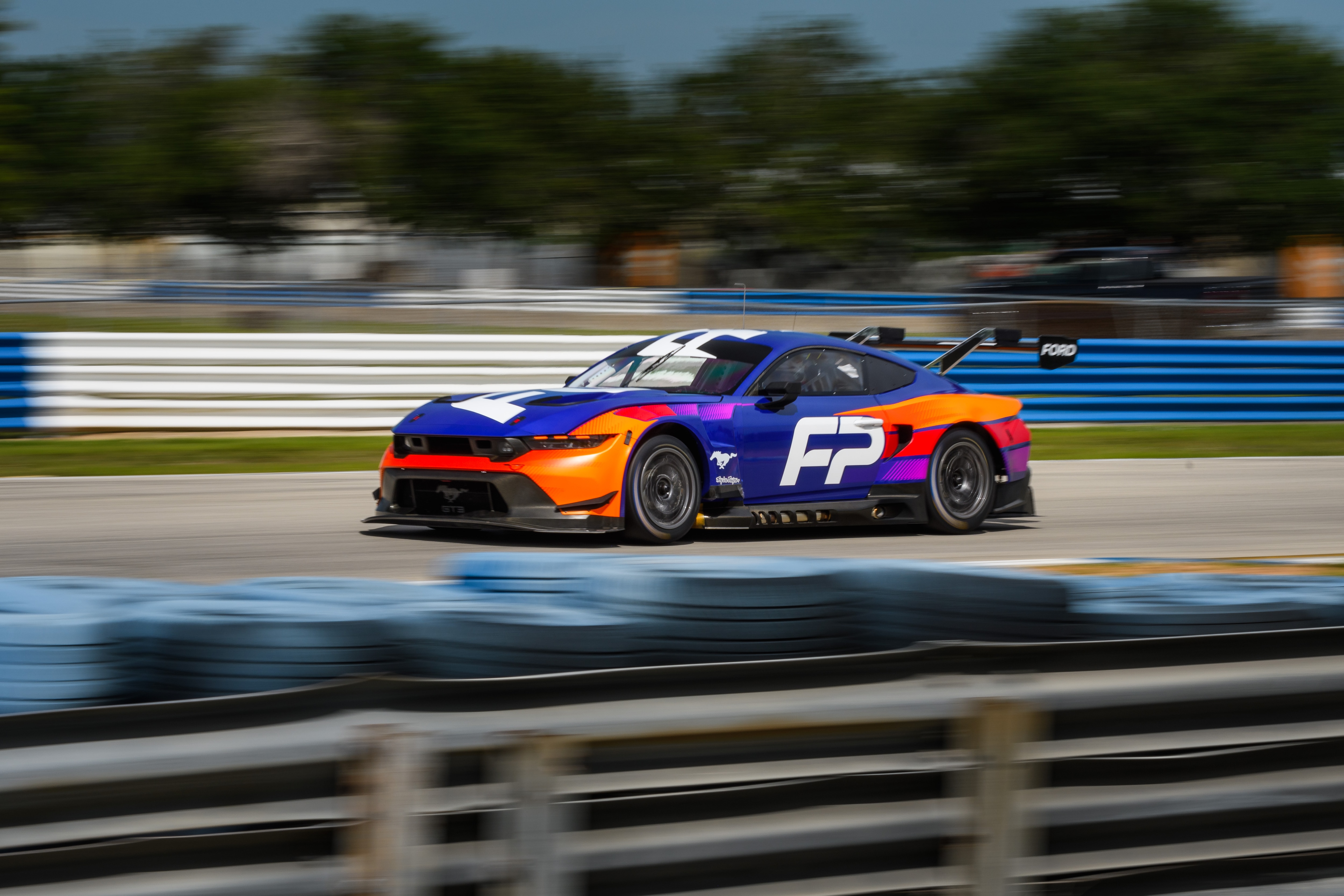 Mustang GT3 Testing at Sebring | Österreich | Deutsch | Ford Media Center