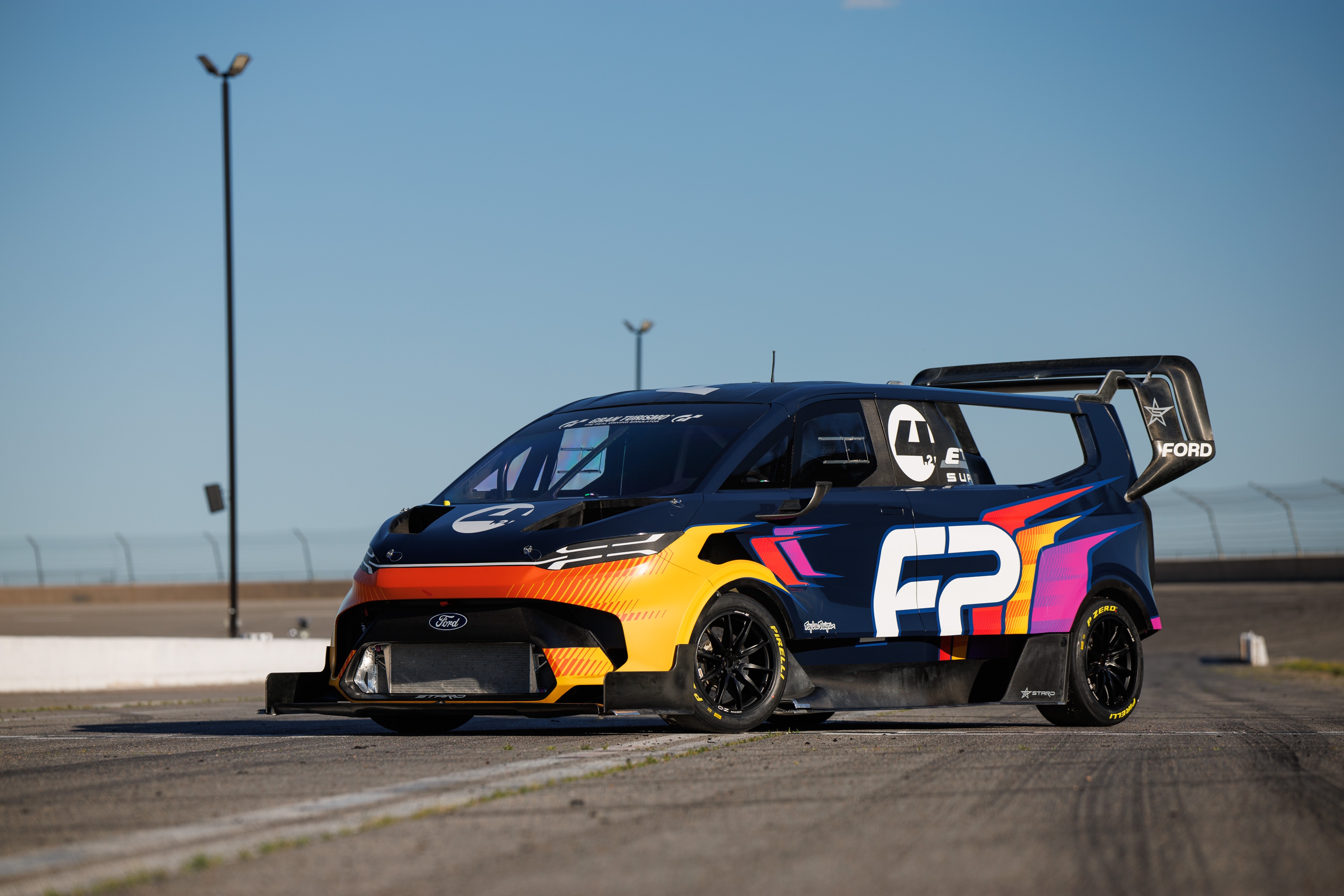 Ford SuperVan 4.2 lista para competir en la 101° edición del Pikes Peak ...
