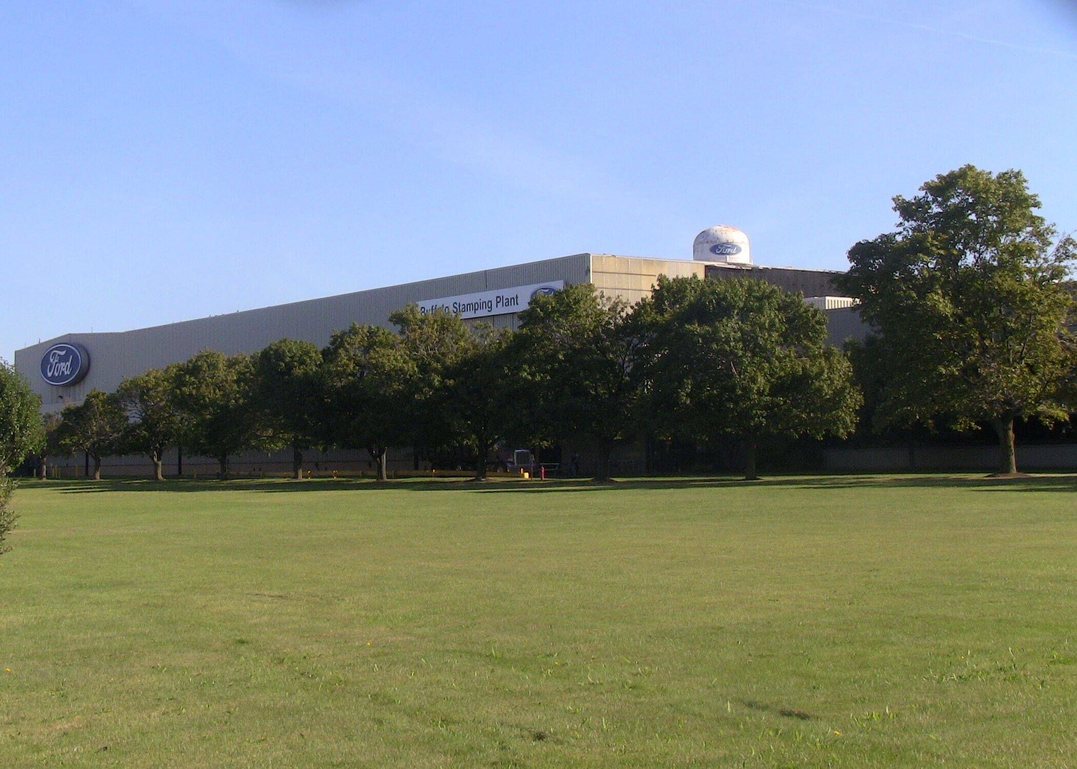 Plant Exteriors | Ford Media Center