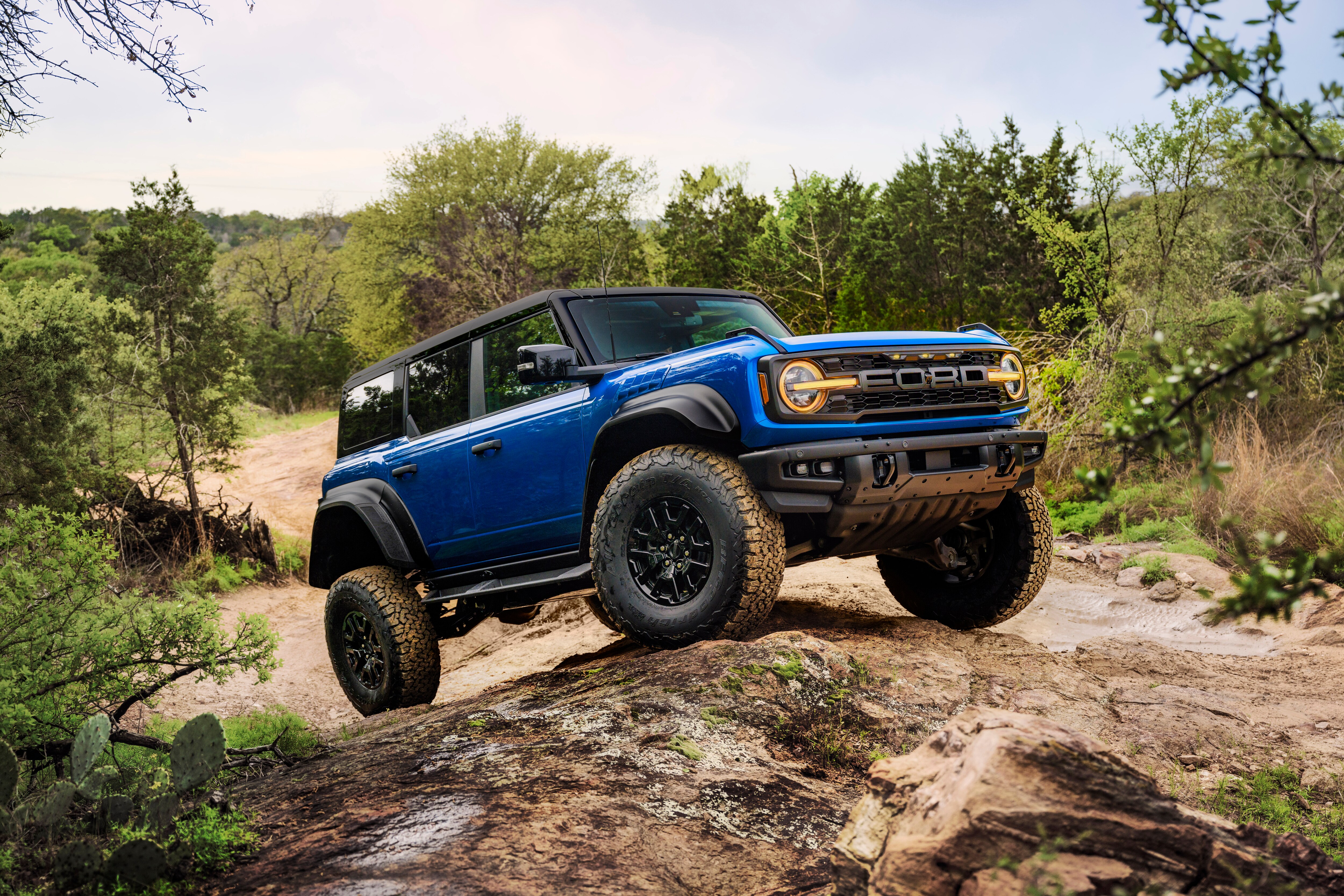 Bronco Raptor Black Appearance Package Debuts Under Total Solar Eclipse ...