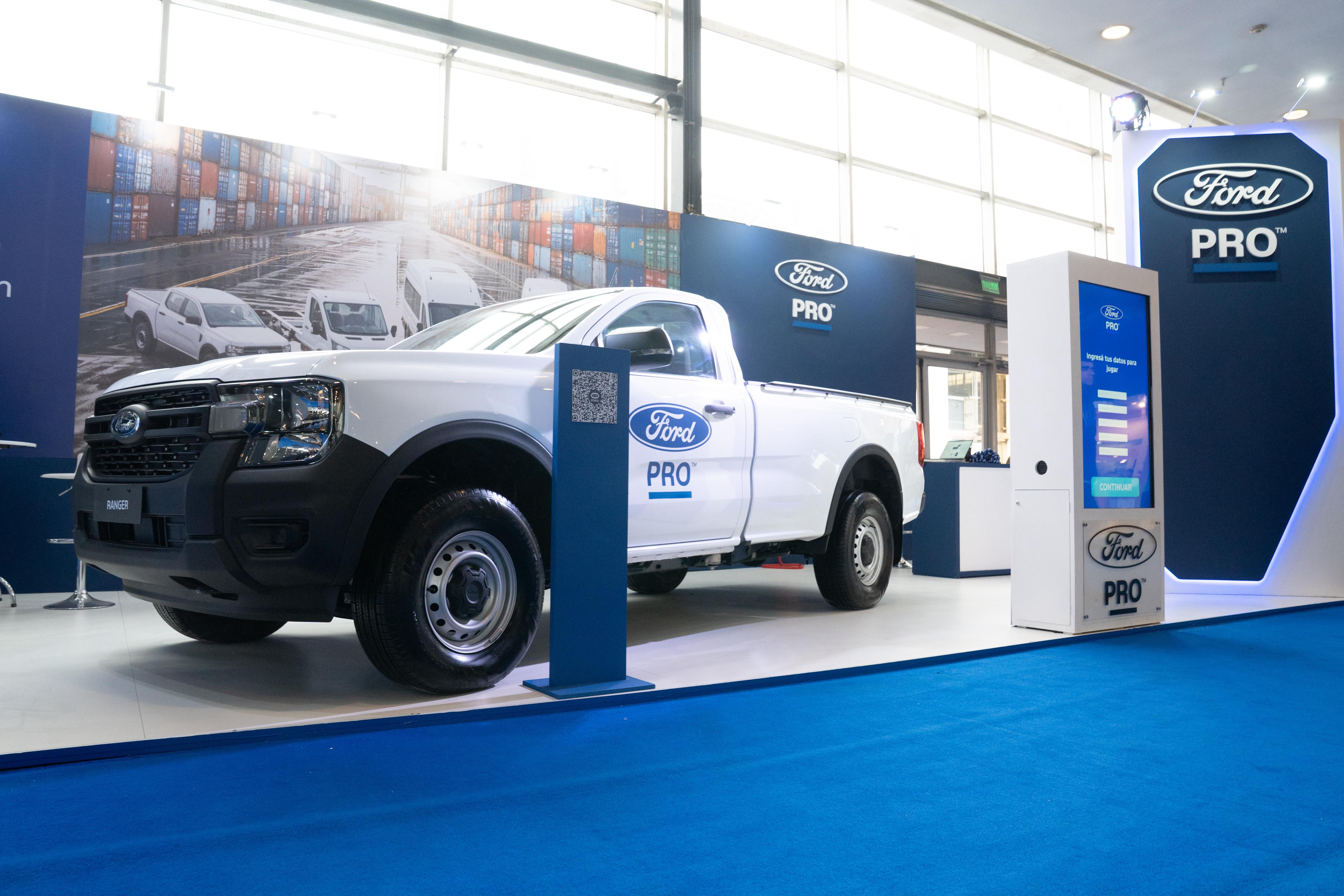 FORD PRO PRESENTE EN ARGENTINA OIL & GAS EXPO 2025: RANGER CABINA ...