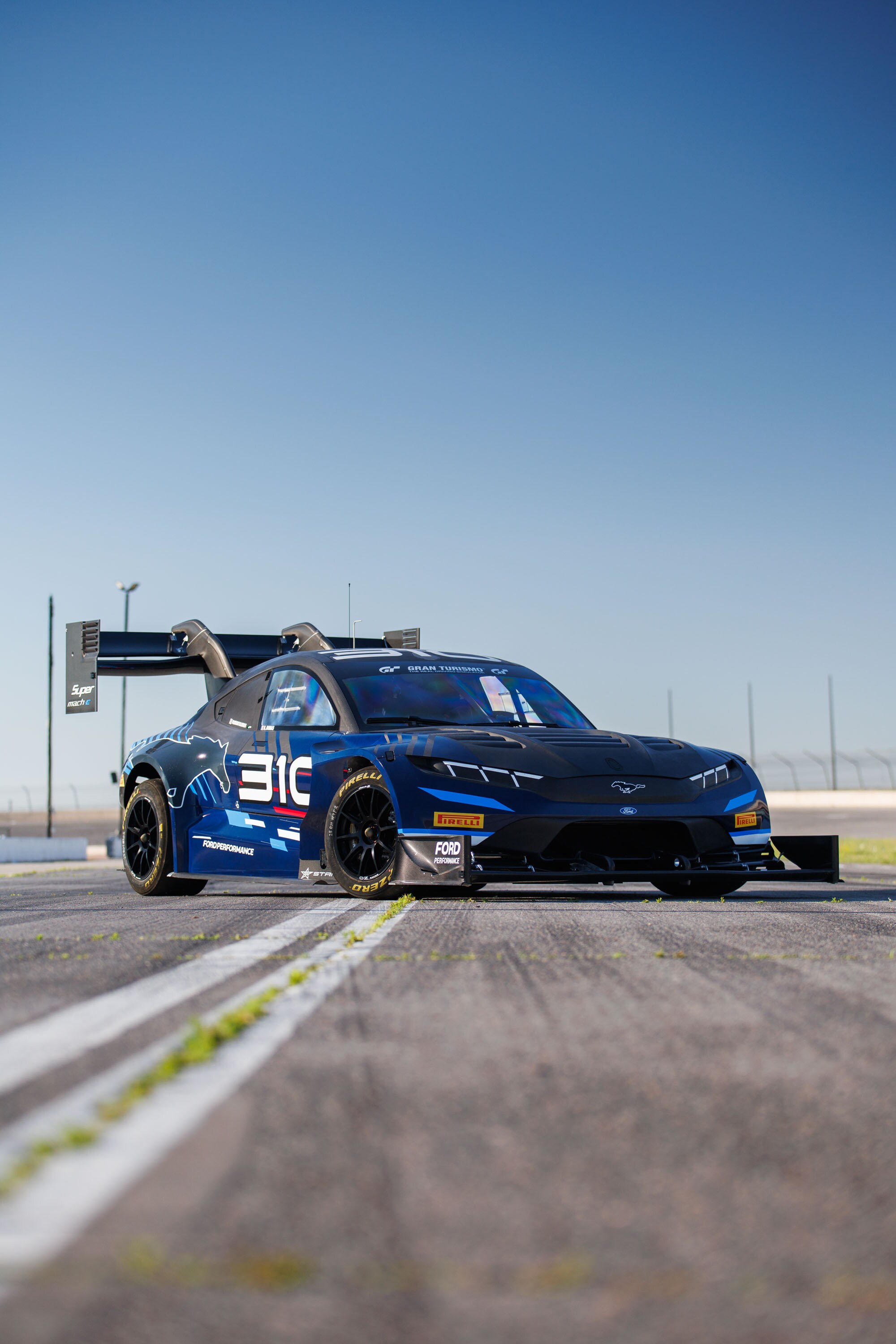 Ford volta a Pikes Peak com o protótipo elétrico Super Mustang Mach-E ...