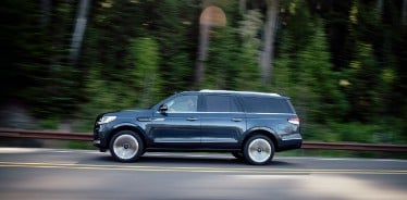 2022 Lincoln Navigator Flight Blue Reserve | Lincoln Media Center