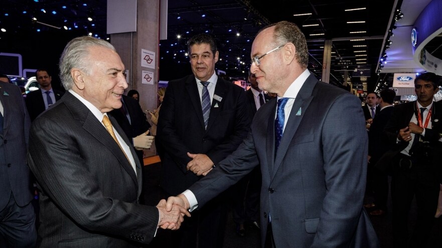 Presidente Michel Temer visita o estande da Ford no Salão do Automóvel ... Presidente Michel Temer visita o estande da Ford no Salão do Automóvel ...